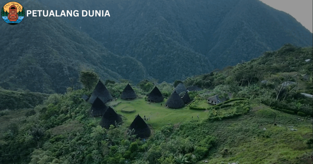 Desa Waerebo, Warisan Budaya UNESCO di Nusa Tenggara Timur - Petualang ...